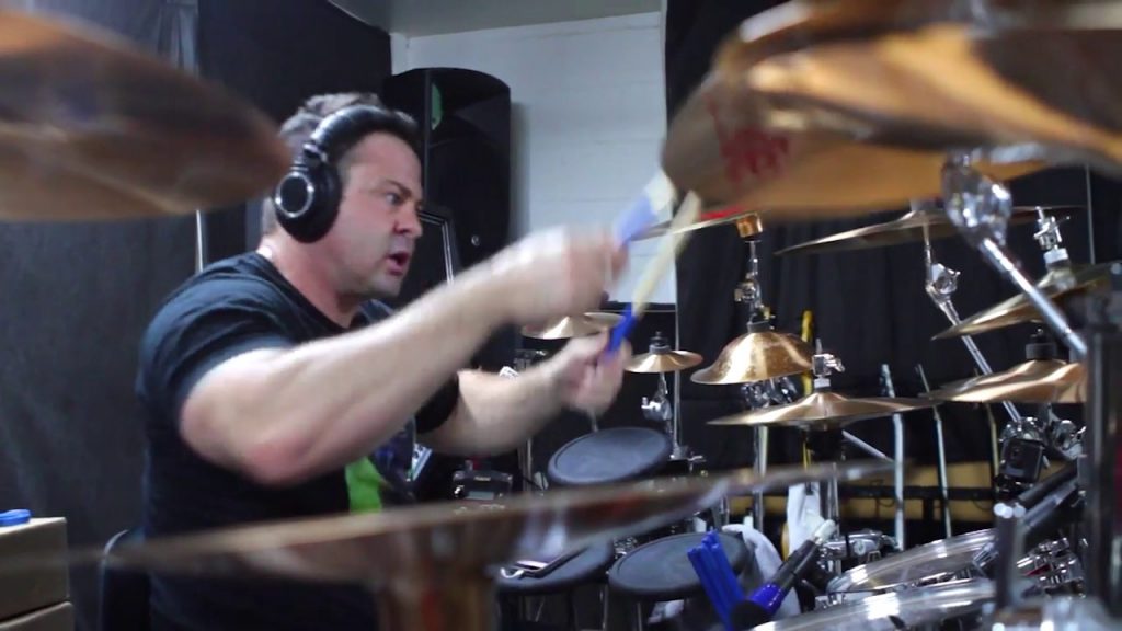 David Silveria (Core 10, Ex-Korn) julkaisi rumpucoverin Primuksen ...