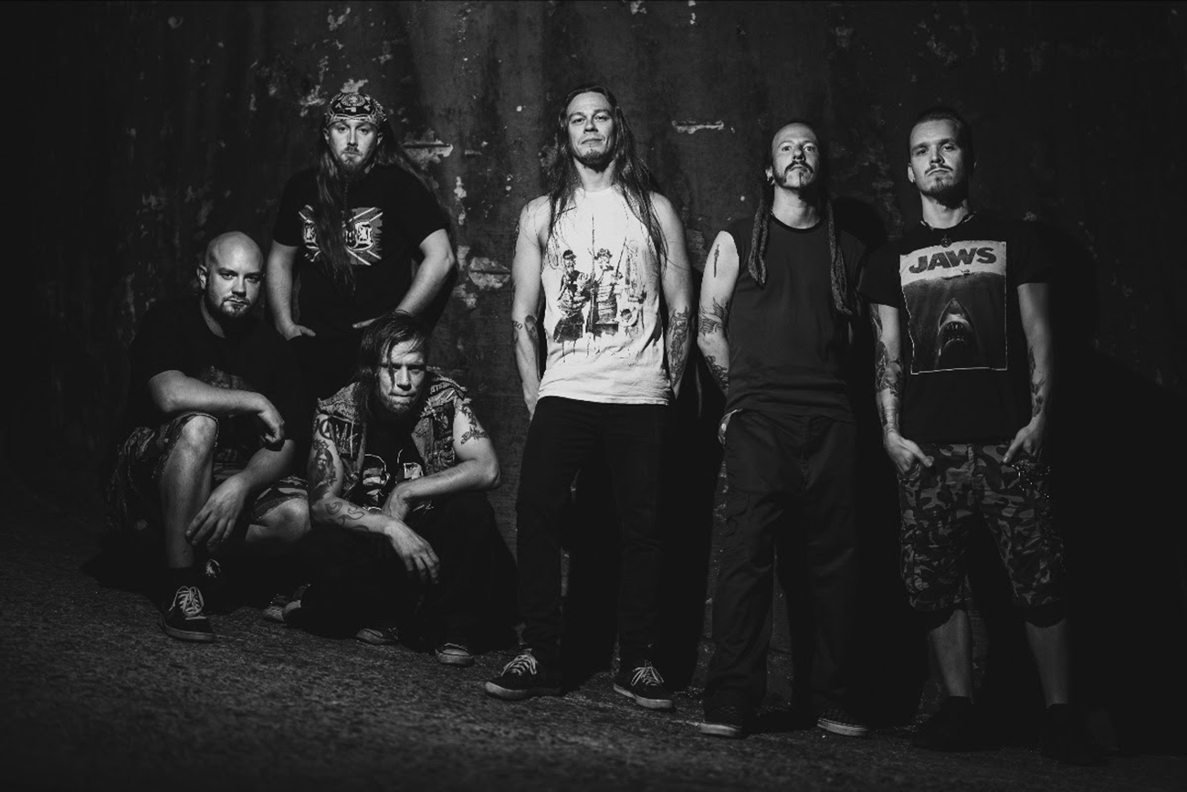 Profane Omen julkaisi juhlavuotensa kunniaksi akustisen "Where It Hurts ...