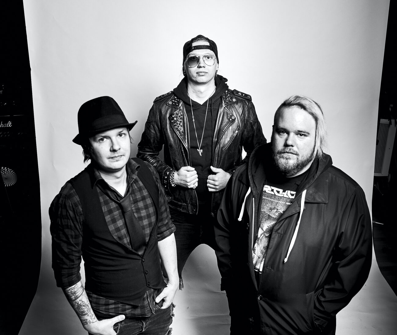 Henry Flame julkaisi uunituoreen singlen "Looking For The Way Out ...