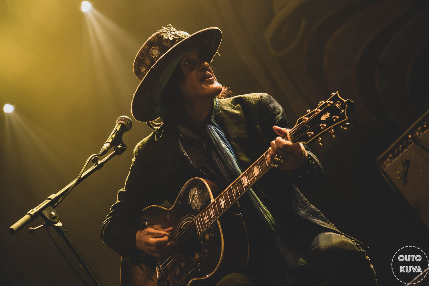 Andy McCoylta ensimmäinen single ja musiikkivideo tulevalta albumilta ...