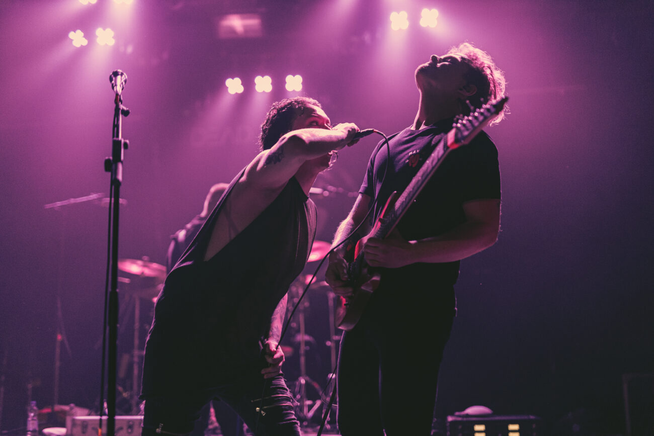 Ember Falls, Ikinä, Dead End Scene ja hehkuvan kuuma Olympia ...