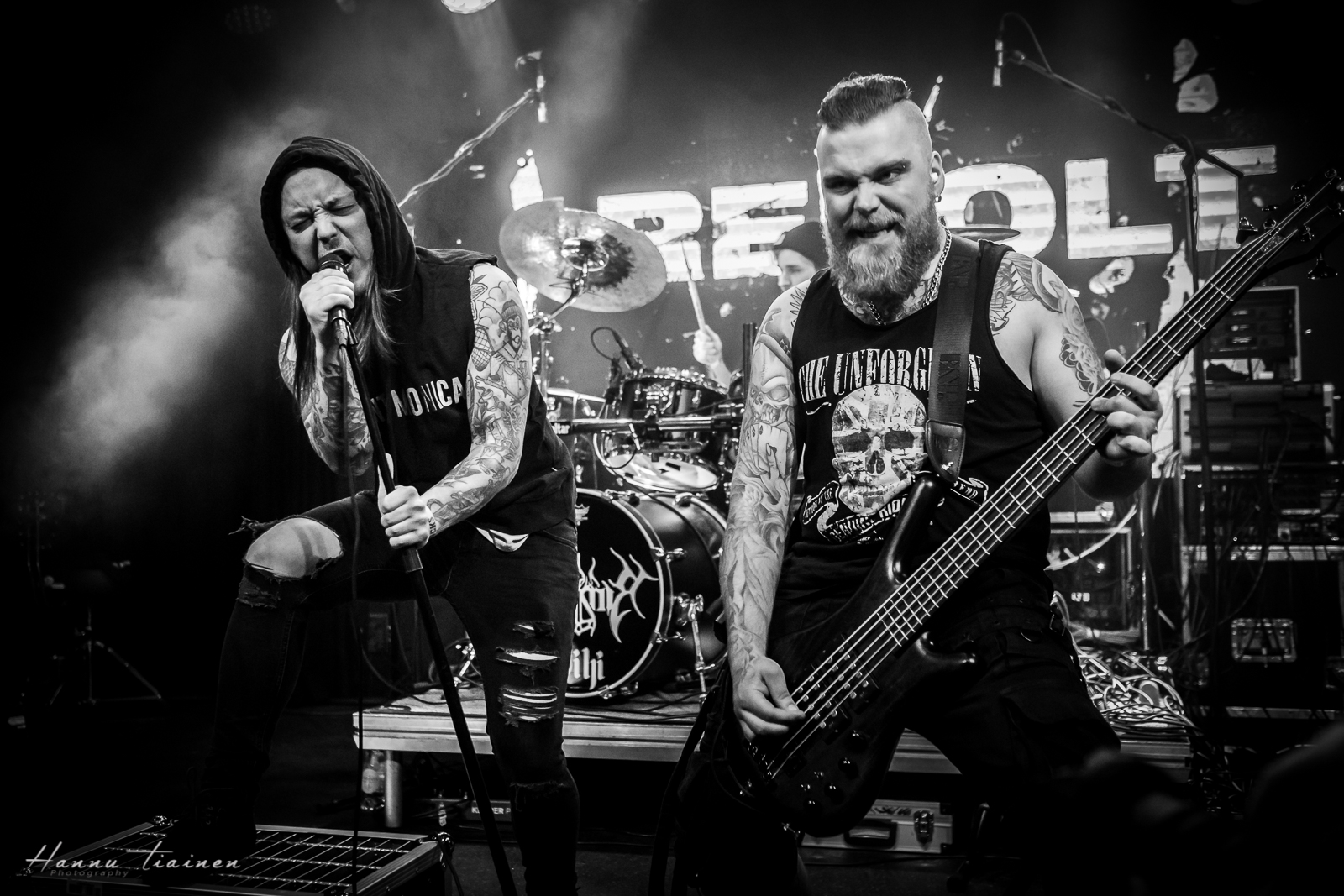 I Revoltilta uusi single "Smack Me" - KaaosZine