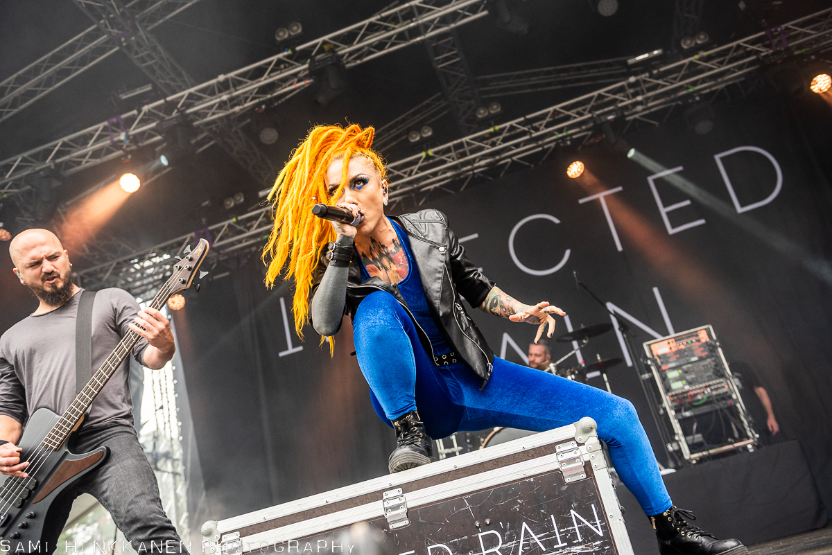 Infected Rain julkaisee live-albumin "The Devil's Dozen": taltiointi ...