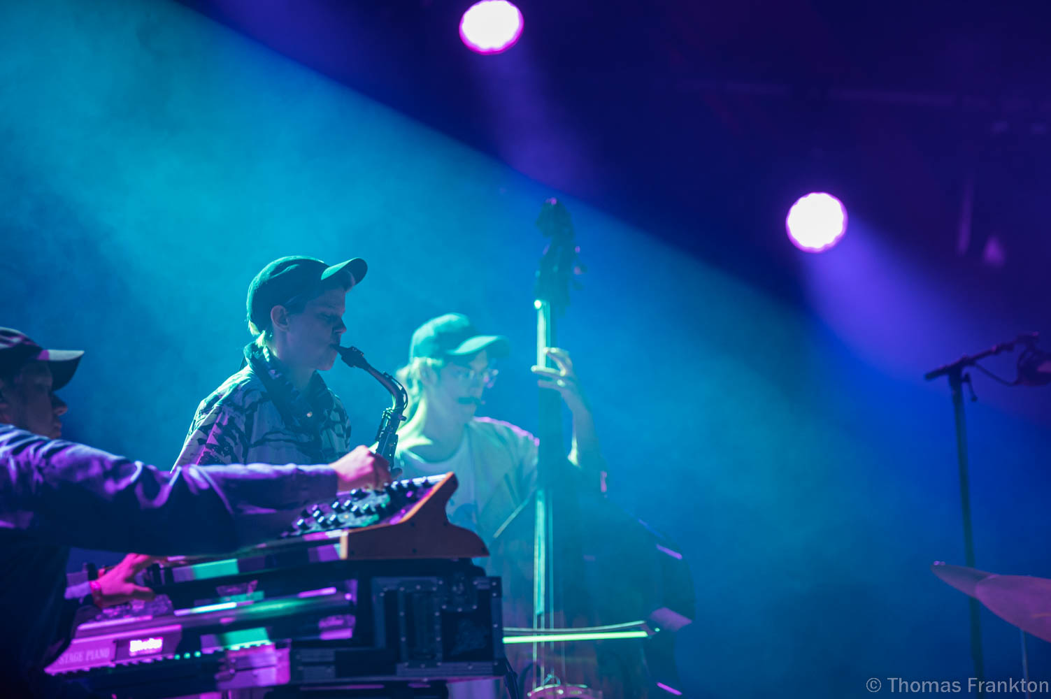 Linda Fredriksson rantahuvilassa - katso kuvat Juhlaviikoilta - KaaosZine