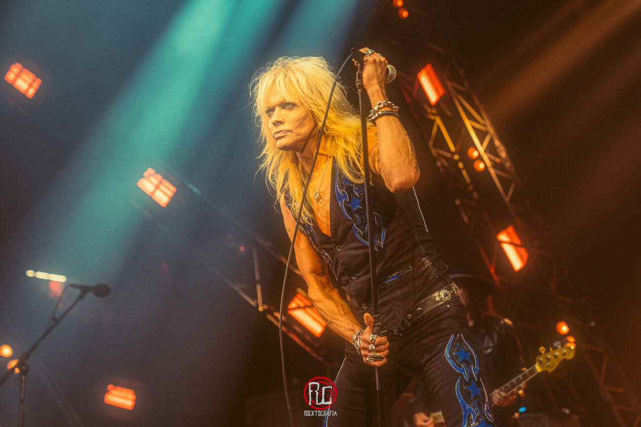 Hanoi Rocks vuosien tauon jälkeen yhdessä – katso kuvat Michael Monroen ...