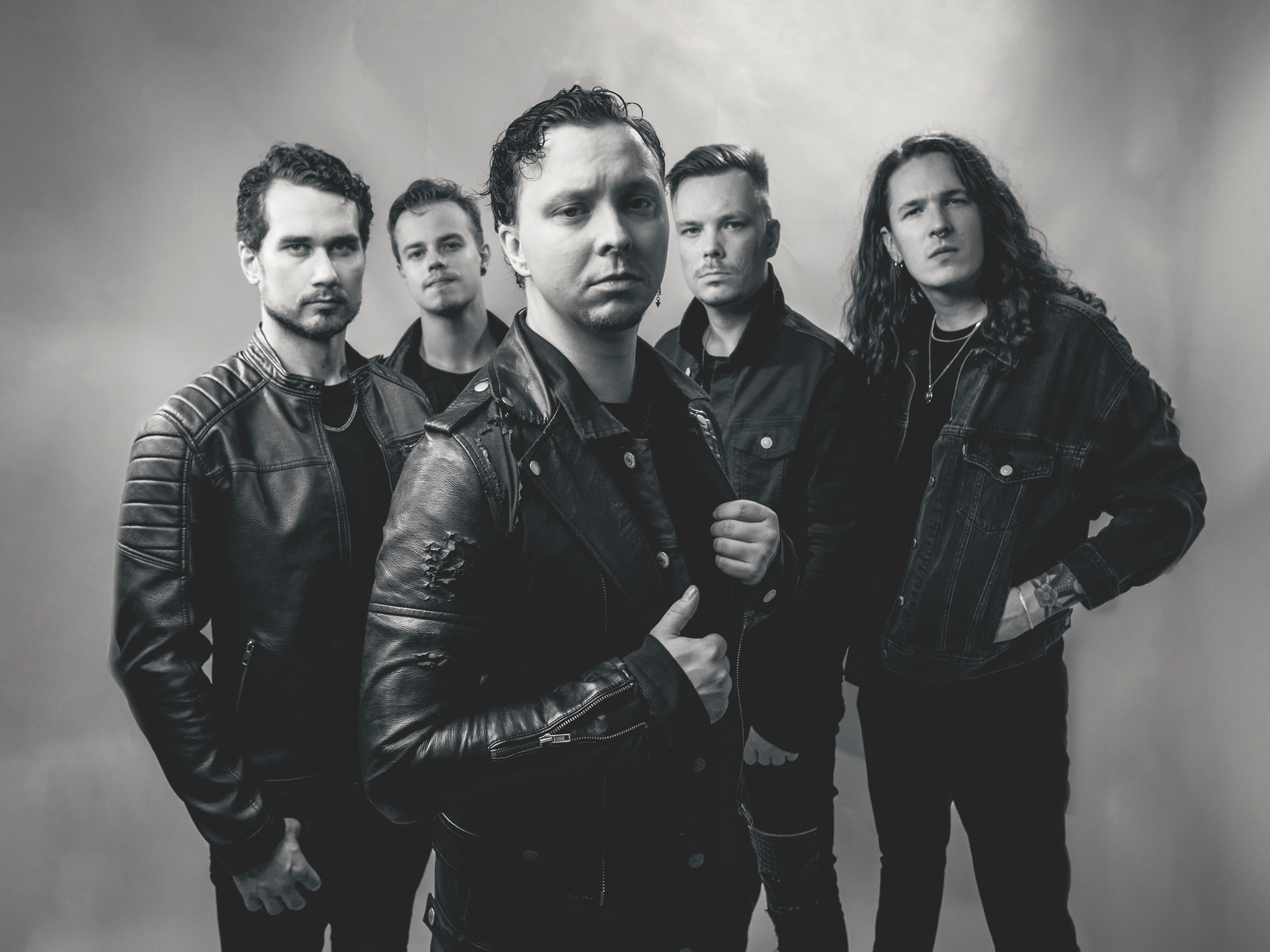 ”Kuin Peripheryn ja Extremen sekoitus” - Dead End Scene julkaisi uuden ...