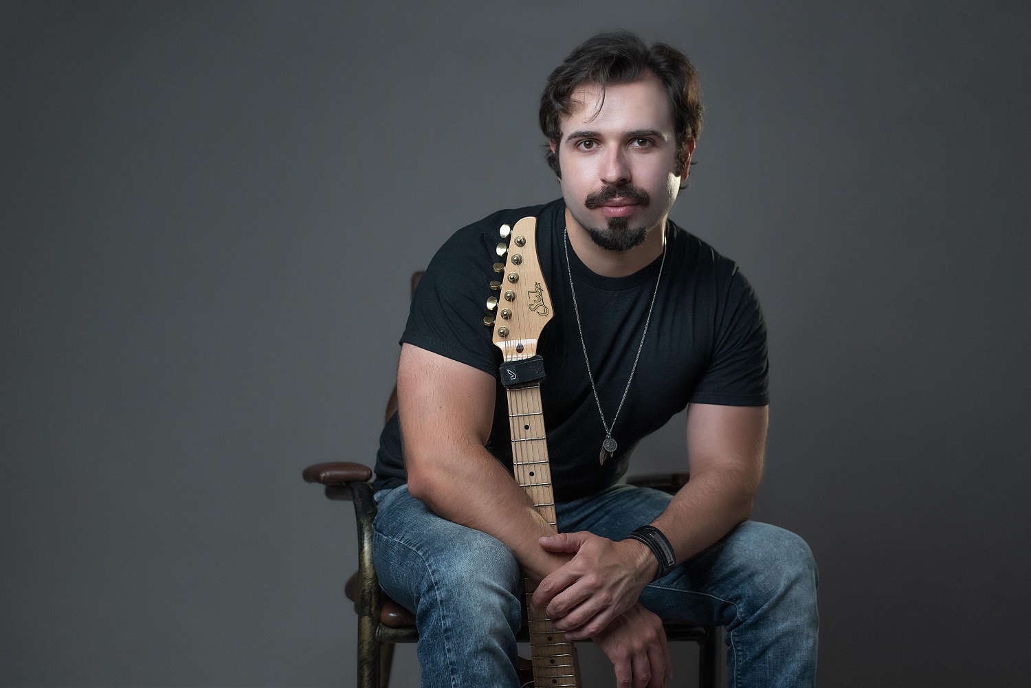 Brasilialainen kitaravirtuoosi Andre Nieri neljälle keikalle Suomeen ...