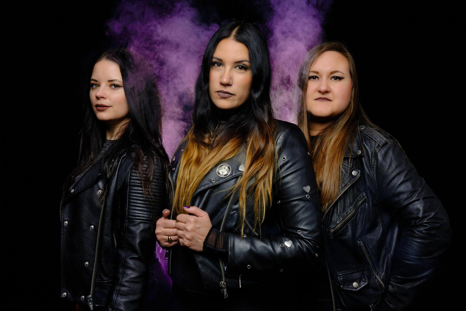 The Gems lohkaisi vielä yhden singlen tänä perjantaina julkaistavalta ...