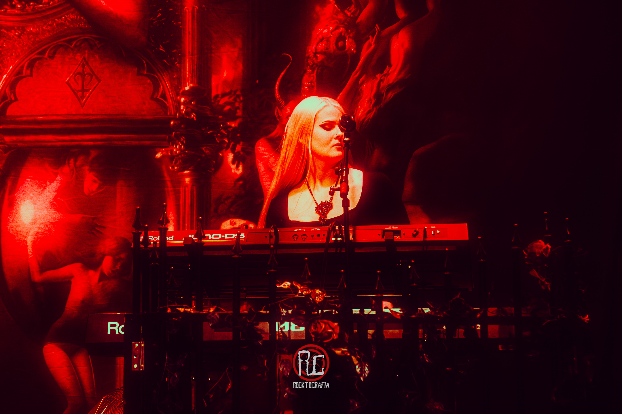 Cradle of Filthin Zoë Marie Federoff syyttää Dani Filthiä ja ...