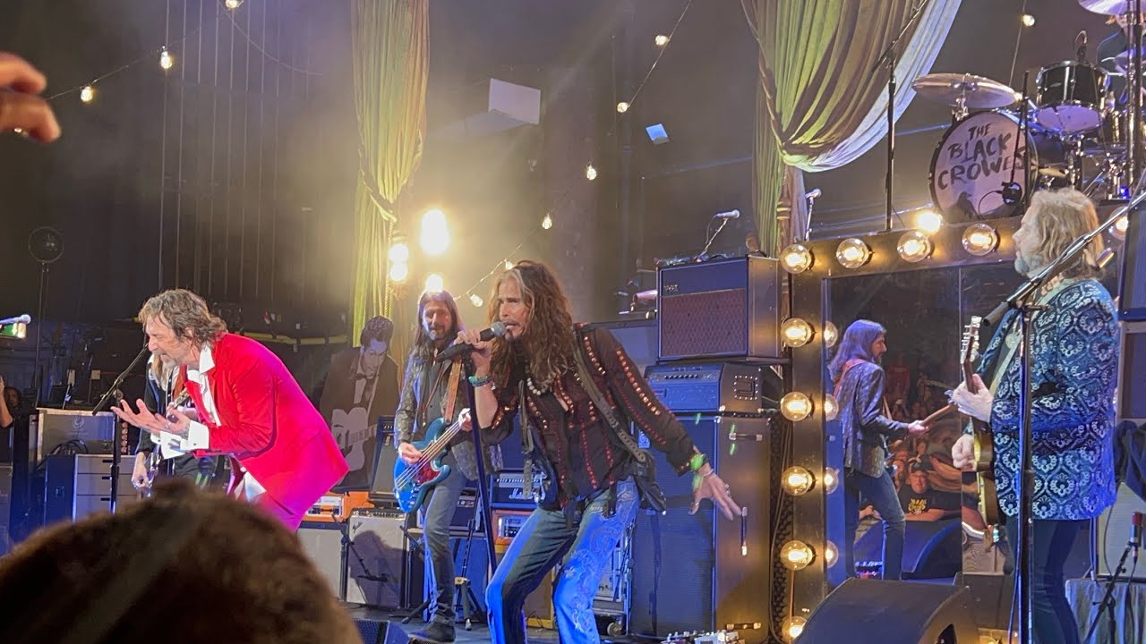 Aerosmithin Steven Tyler esiintyi ensimmäisen kerran ääniongelmiensa ...