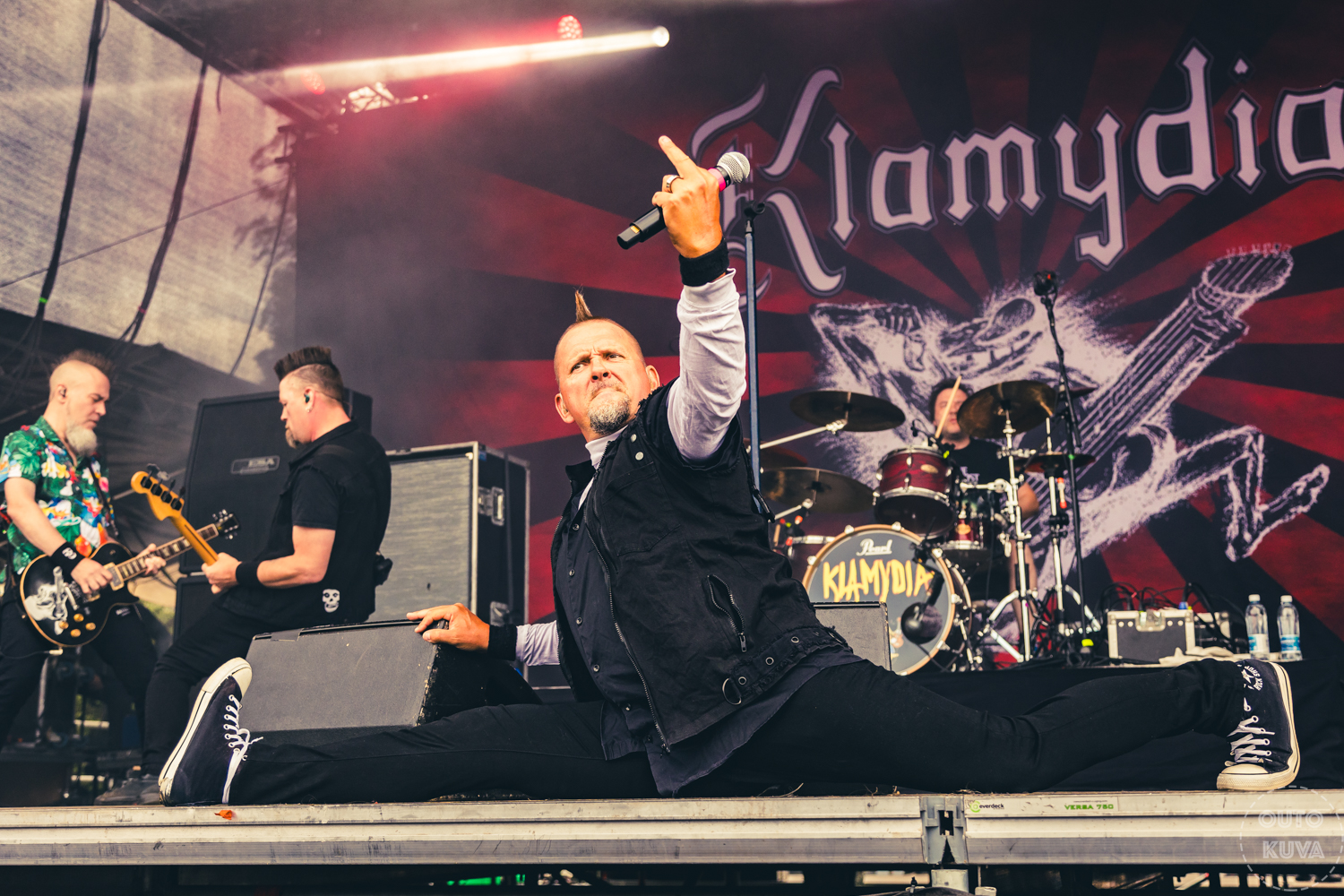 Klamydia julkaisi uuden singlen "Viimeinen kesäpäivä" – syksyn ja ...