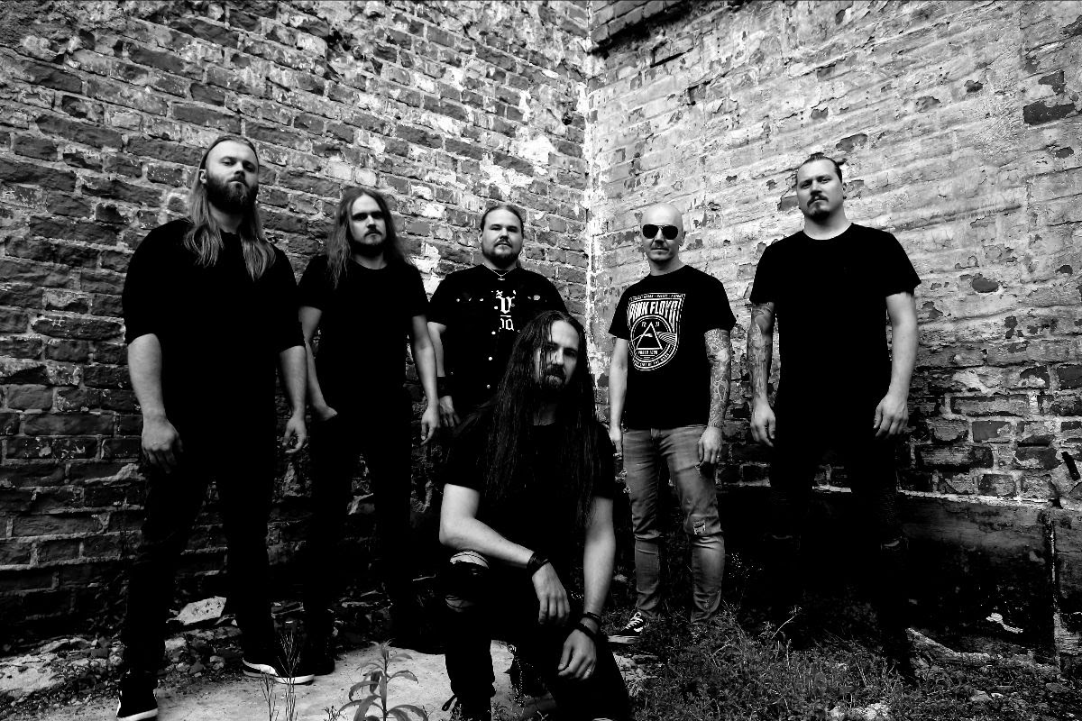 Oululainen metalliyhtye Slow Fall: "Colossus"-single kertoo vallan ...