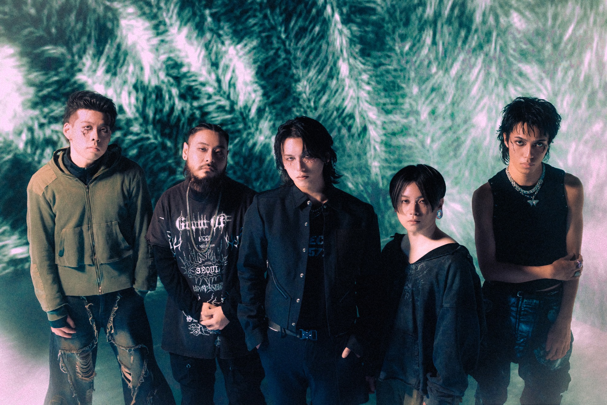 Japanilainen metalcore-yhtye Prompts julkaisi uuden singlen "Stranger ...