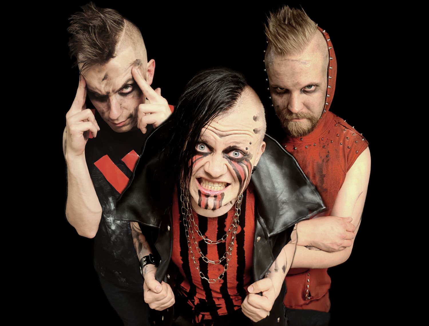 RiASA: Punkmetal-trio Kaaoszinen Haastattelussa - KaaosZine